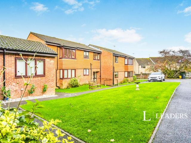 studio to rent Tudor Gardens, West Sussex, Burgess Hill, RH15