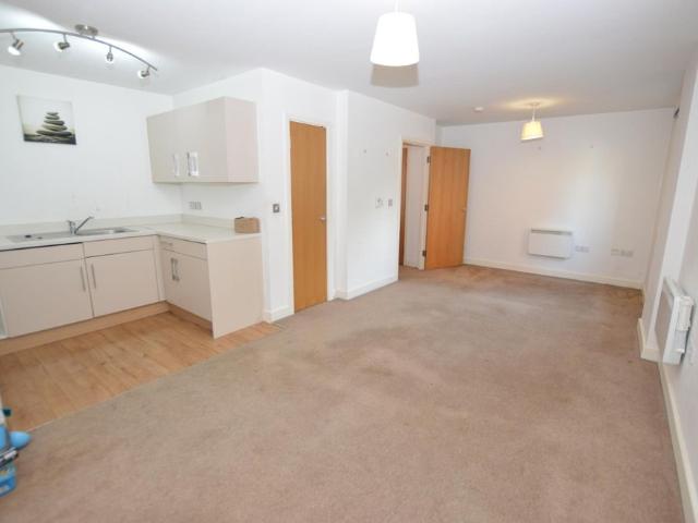 studio to rent De Grey Road, Colchester, CO4