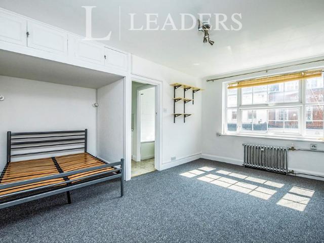 studio to rent Eastgate House, 223 High Street, Guildford, GU1