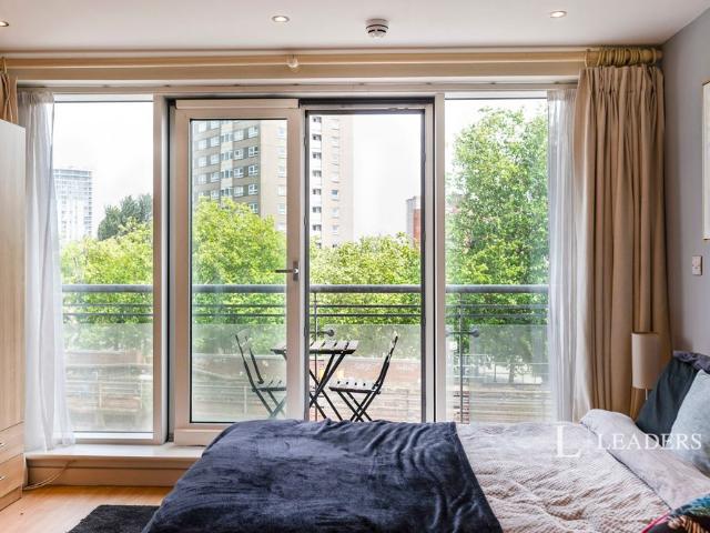 studio to rent Gunwharf Quays, Portsmouth, Hampshire, PO1