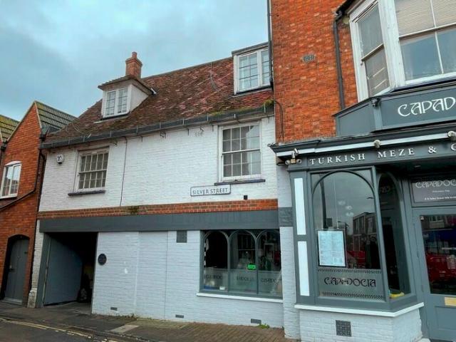 Studio To Rent In Taylors Court, Newport Pagnell, Buckinghamshire, MK16