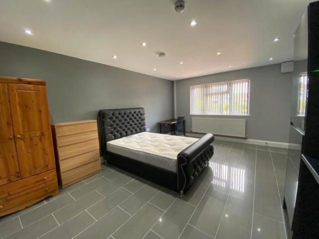 Studio To Rent In Templars Field, Canley, Coventry, CV4