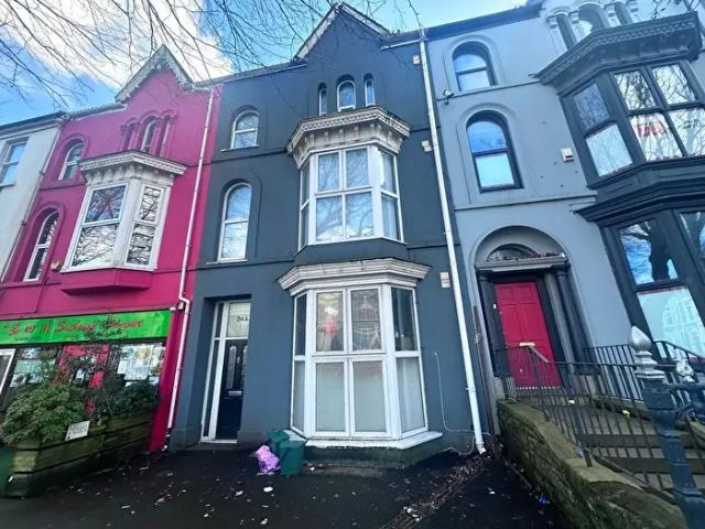Studio To Rent In Walter Road, Swansea, SA1