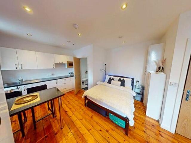 Studio To Rent In, A Upper Parliament Street, Nottingham, Nottinghamshire, NG1