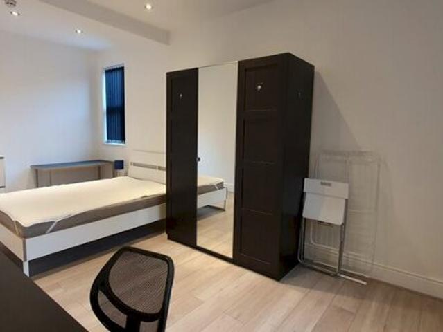 Studio To Rent In Albany Road, Earlsdon, Coventry, CV5