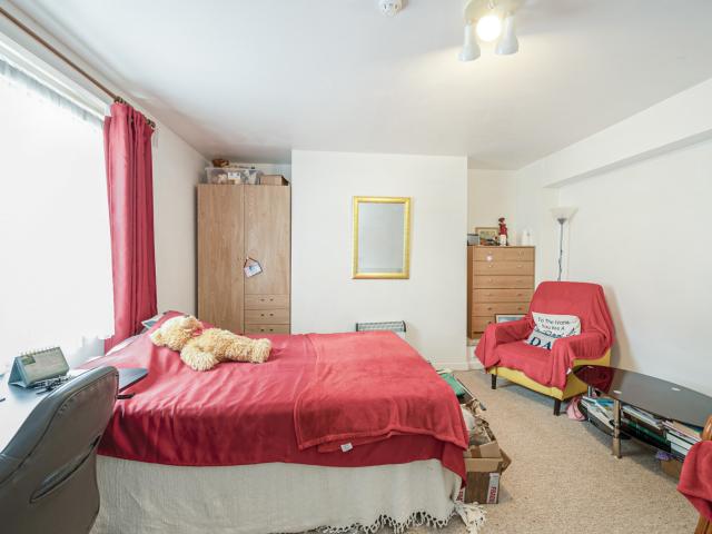 Studio to rent in Albany Road, PO5 | Leaders