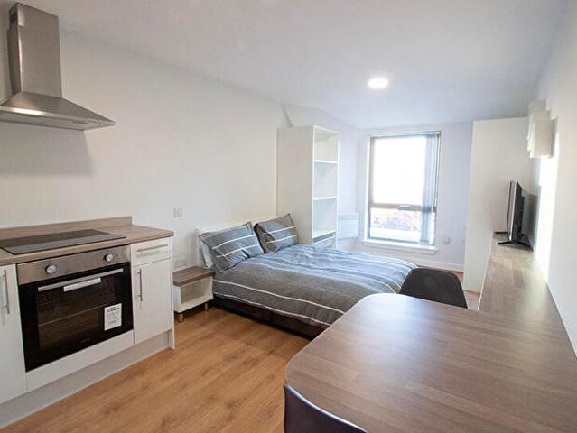 Studio To Rent In Apartment, Clare Street, Nottingham, Nottinghamshire, NG1