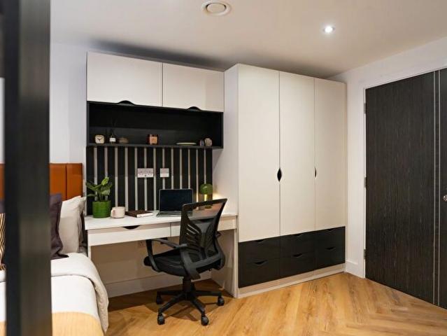 Studio To Rent In Apt, Nova Residence #, LE1