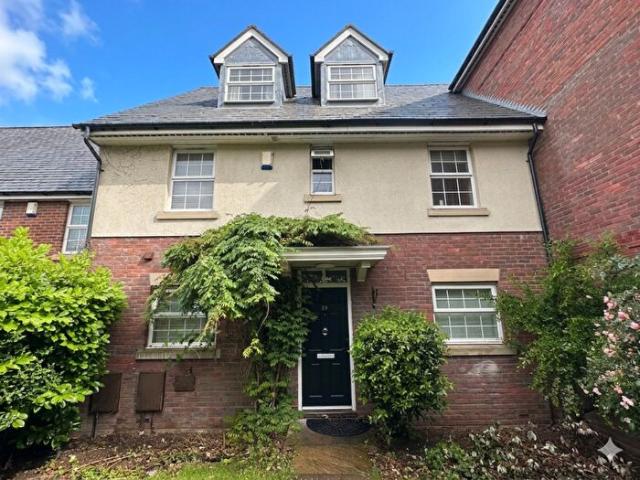 Studio To Rent In Bernardines Way, MK18