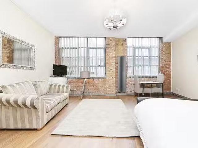 Studio to rent in Boss House, Boss Street, London SE1