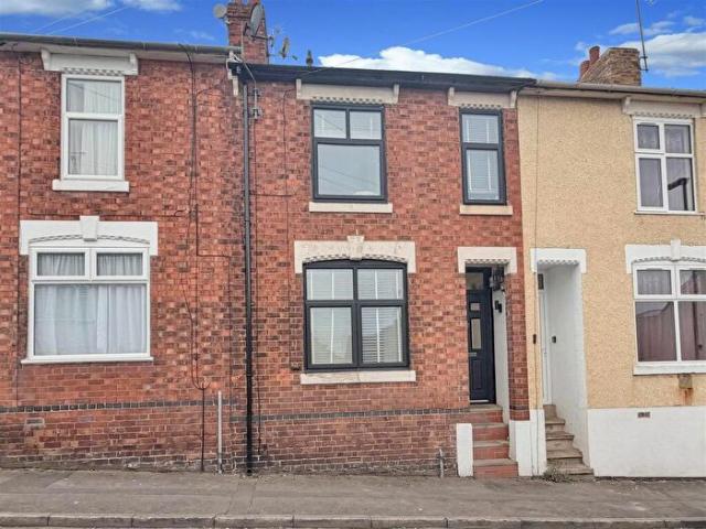 Studio To Rent In, Carlton Street, Kettering, NN16