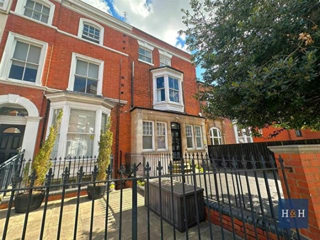 Studio To Rent In Castilian Street, Town Centre, NN1