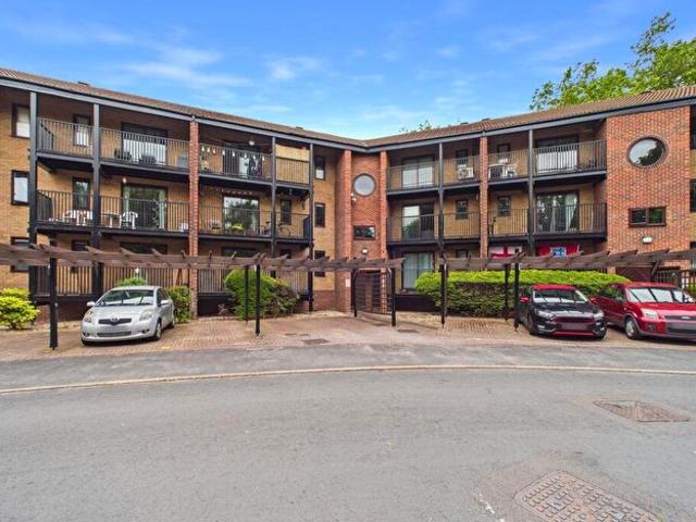 Studio To Rent In Castle Gardens, Nottingham, NG7