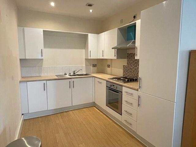 Studio To Rent In Castle Street, Swansea, SA1