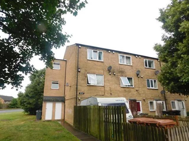 Studio To Rent In Chester House, Gallfield Court, Bellinge, Northampton, NN3