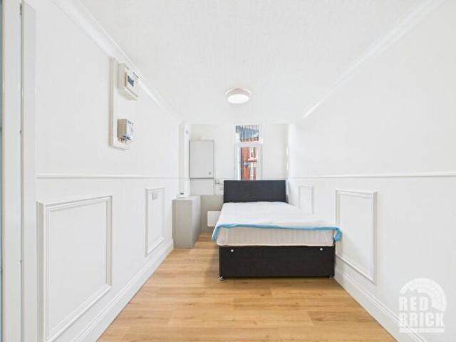 Studio To Rent In Chester Street, Coundon, Coventry, CV1