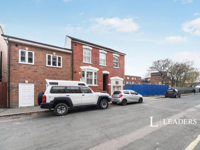 Studio to rent in Collingdon Street, Luton, Bedfordshire, LU1 | Leaders