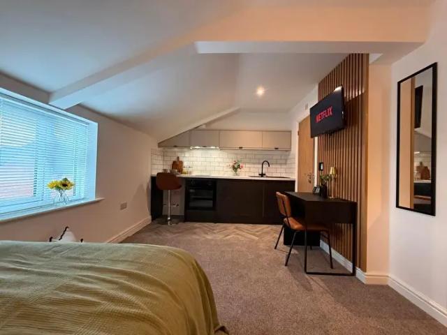 Studio To Rent In Coventry Road, Warwick, CV34