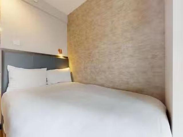 Studio to rent in Crossharbour Plaza, London E14