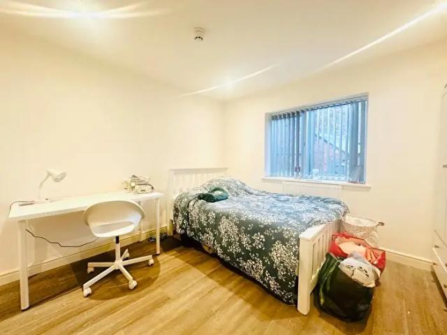 Studio To Rent In Derby Road, Nottingham, NG7