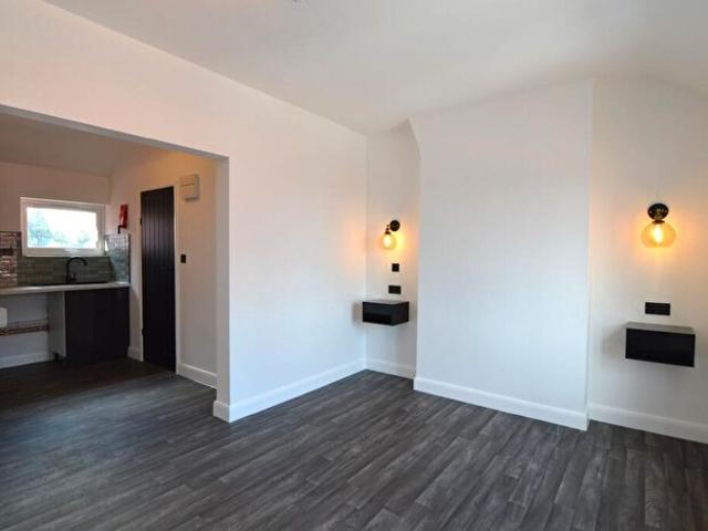 Studio To Rent In Dugdale Street, CV11