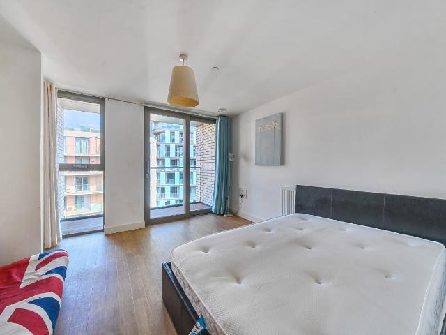 studio to rent in Elmira Street, Lewisham, London, SE13