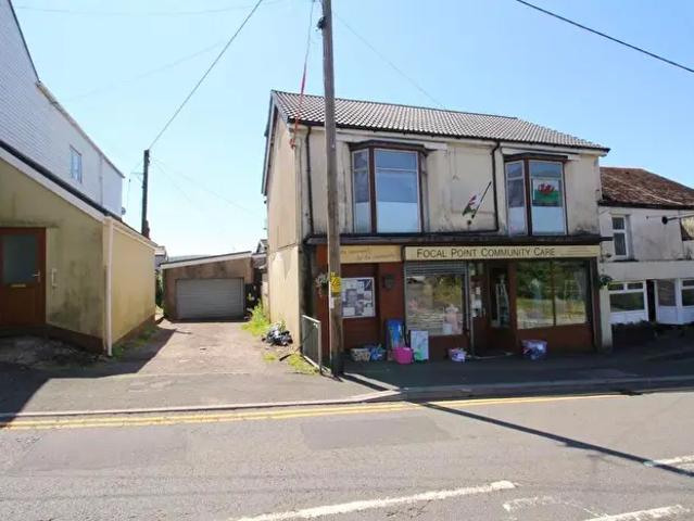 Studio To Rent In Flat, A Waunrhydd Road, Tonyrefail, Porth, CF39