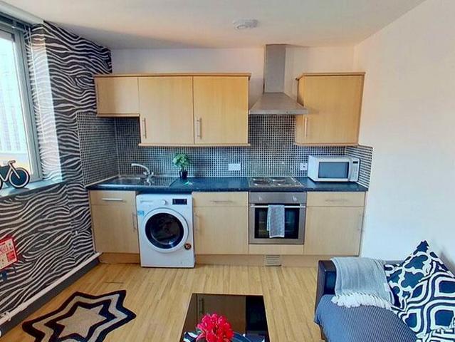 Studio To Rent In Flat, Royal House, A Goldsmith Street, Nottingham, Nottinghamshire, NG1