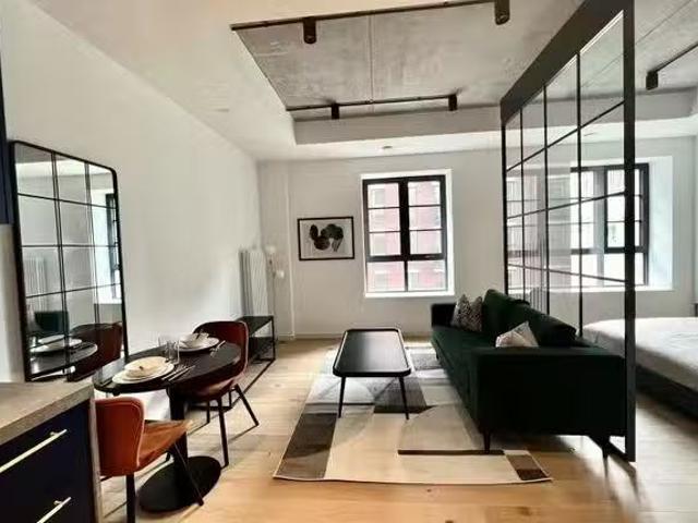 Studio to rent in Goodluck Hope Walk, London E14