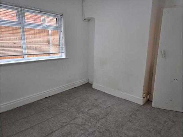 Studio To Rent In Highfield Road, Birmingham, West Midlands, B28