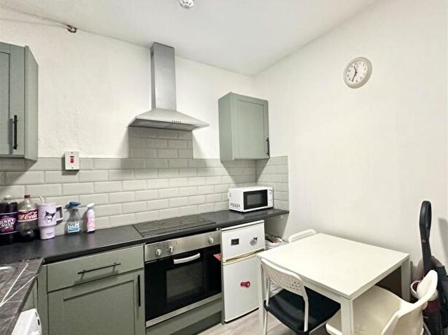 Studio To Rent In Hockley Buildings, Lower Parliament Street, Nottingham, NG1