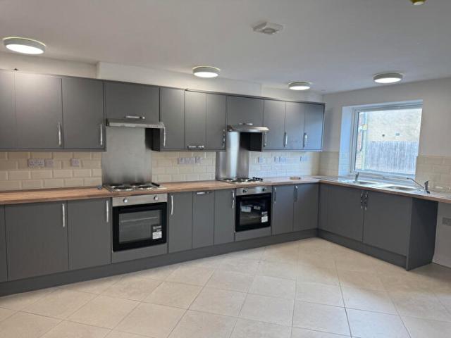 Studio To Rent In Hollow Way, Cowley, Oxford, Oxfordshire, OX4