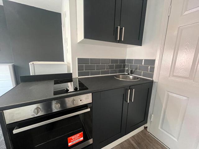 Studio To Rent In King Georges Avenue, Foleshill, Coventry, CV6
