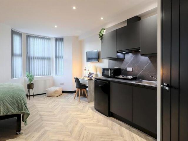 Studio To Rent In Kingsway, Coventry, CV2