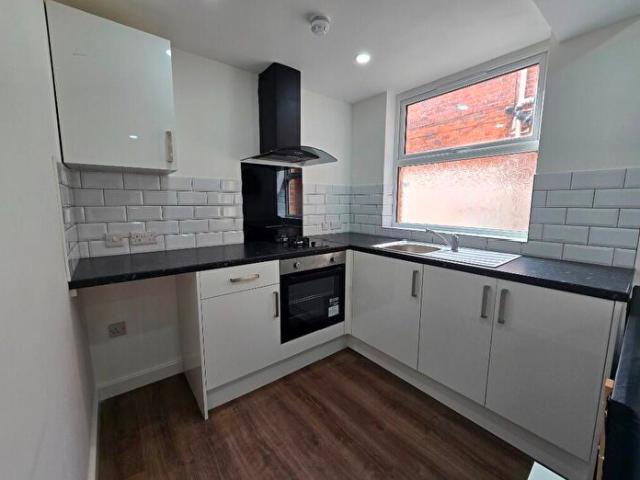 Studio To Rent In London Road, Leicester, Leicestershire, LE2