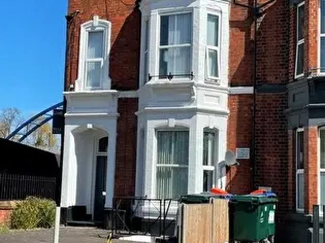 Studio To Rent In Lower Holyhead Road, City Centre, Coventry, CV1