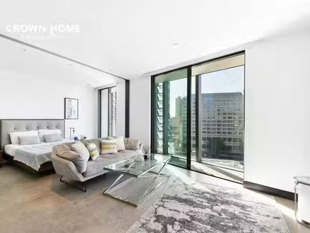 Studio to rent in One Blackfriars, 1 Blackfriars Road SE1