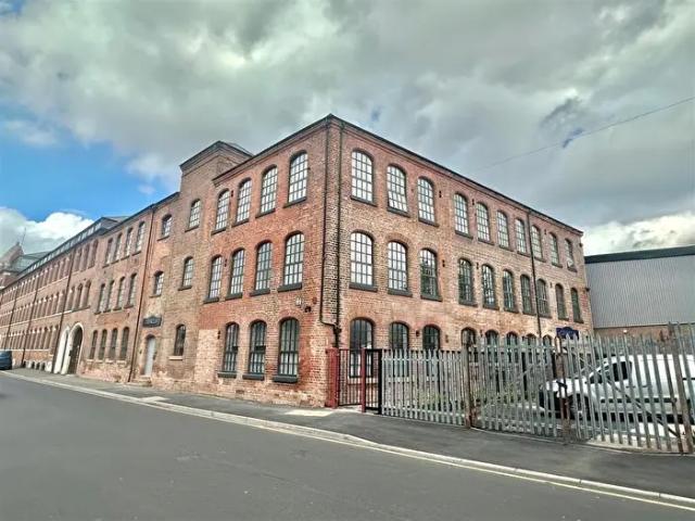 Studio To Rent In, Oracle, Roden Street, NG3