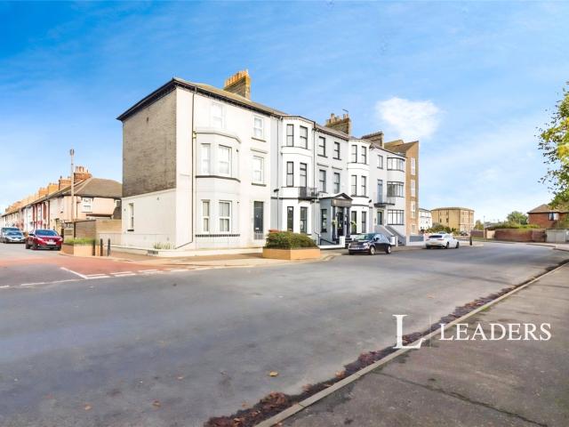 Studio to rent in Queens Road, Great Yarmouth, Norfolk, NR30 | Leaders