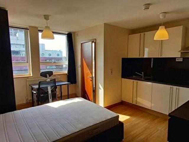 Studio To Rent In Queens Road Studio, CV1