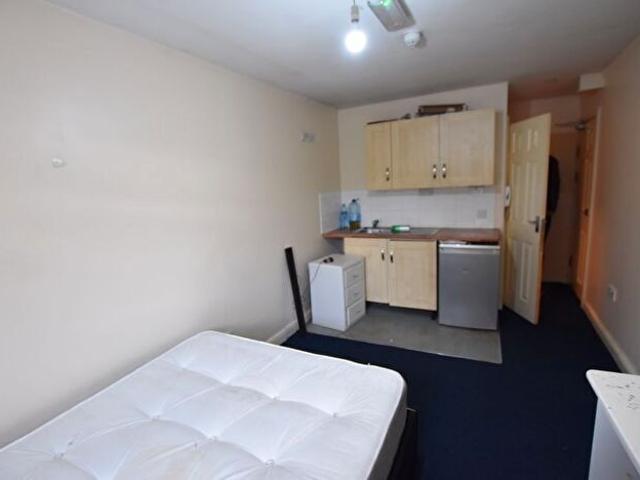 Studio To Rent In Radford Road, Nottingham, NG7