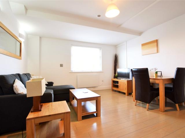 Studio to Rent in Reading Kings Road PRL160376