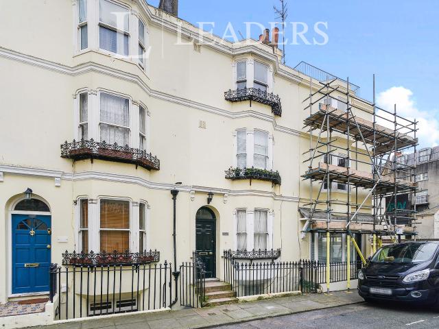 Studio to rent in Regency Square, Brighton, East Sussex, BN1 | Leaders