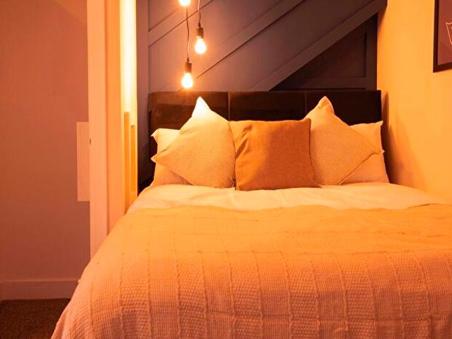 Studio To Rent In Room, Osmaston Road, DE24