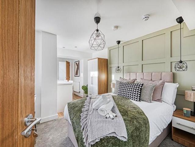 Studio To Rent In Room, Bennett Street, NG10