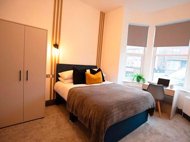 Studio To Rent In Room, London Road, DE24