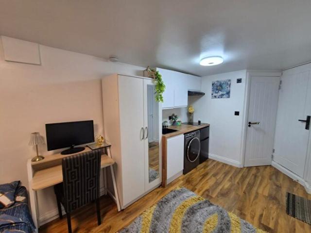 Studio To Rent In Stowford Road, Oxford, OX3