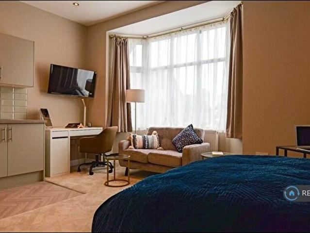Studio To Rent In Stoney Road, Coventry, CV1