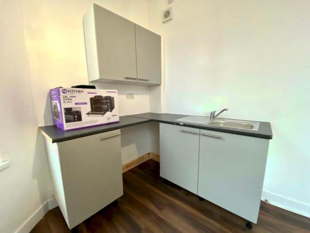 Studio To Rent In Stratford Road, Birmingham, B11
