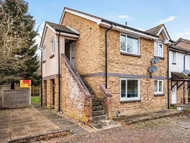 Studio To Rent In Strathmore Close, Carterton, OX18